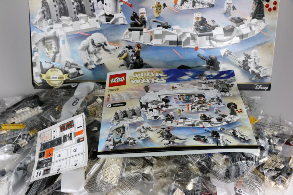 Lego Star Wars Assault on Hoth: Unboxing Set 75098 - zusammengebaut