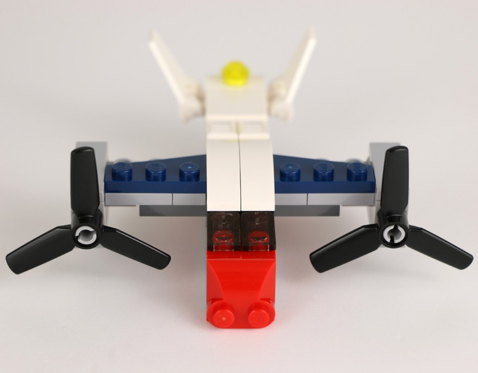 LEGO Creator Transportflugzeug (30189) im Polybag: Review - zusammengebaut