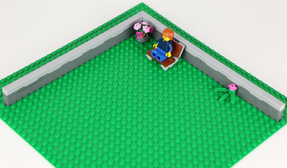MOC: Aus dem LEGO „Spring Shooter“ wird eine Gartenmauer - zusammengebaut