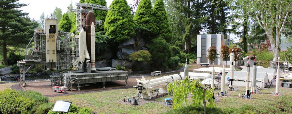 LEGOLAND Billund Miniland: LEGO Raketenstation mit Space Shuttle ...