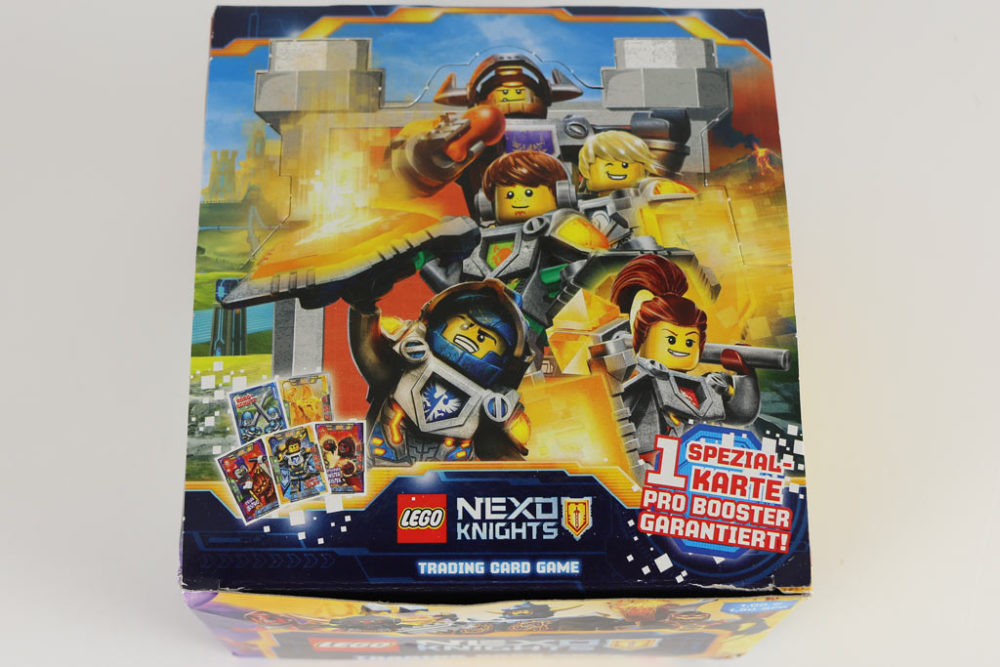 LEGO Nexo Knights Trading Card Game: Große „Pro Box“ ausgepackt ...