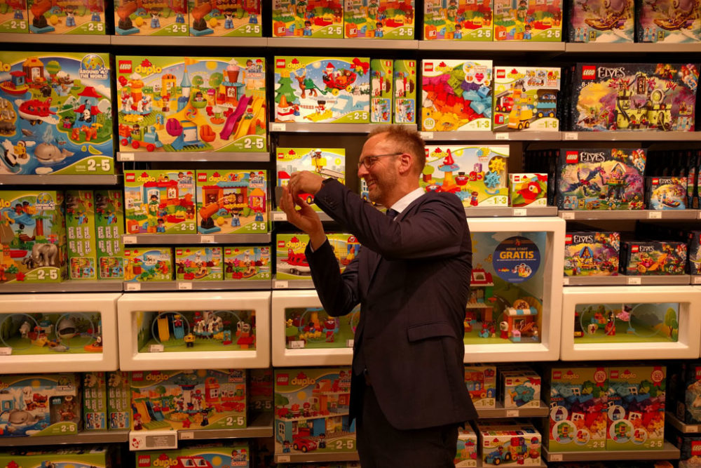 LEGO Store Berlin: Interview mit Jørgen Vig Knudstorp - zusammengebaut