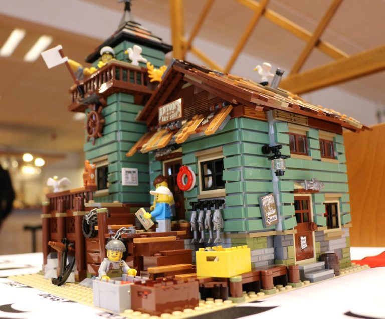 LEGO Ideas Alter Angelladen 21310: Auch bei ToysRUs - zusammengebaut