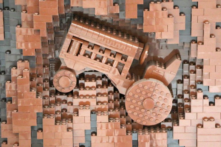 LEGO Ferguson Tractor 4000025: Inside Tour 2018 Set im Review ...