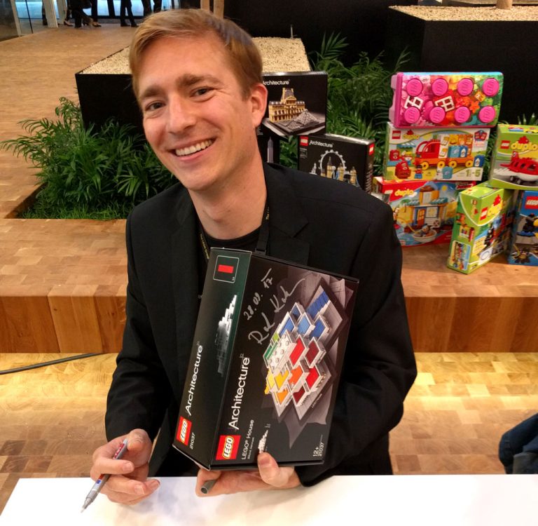 Interview mit fünf LEGO Designern: Jamie Berard, Rok Žgalin Kobe und Co ...
