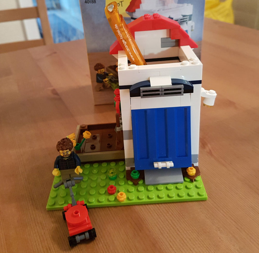 Neues LEGO Bleistift-Behältnis: Pencil Pot 40188 - zusammengebaut
