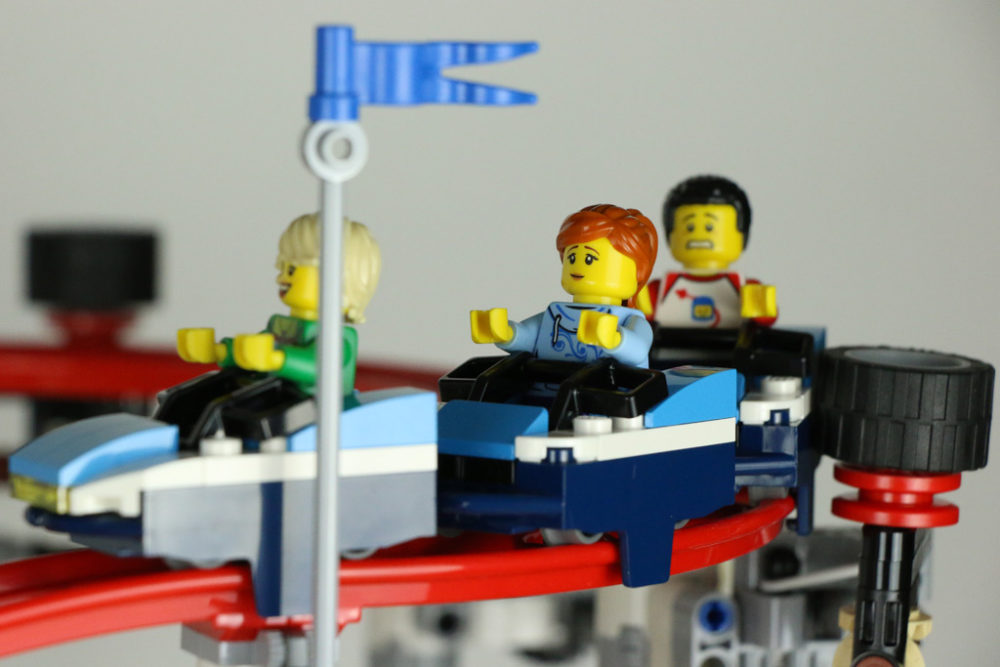LEGO Achterbahn 10261: Motorisierung mit Power Functions oder 9V ...