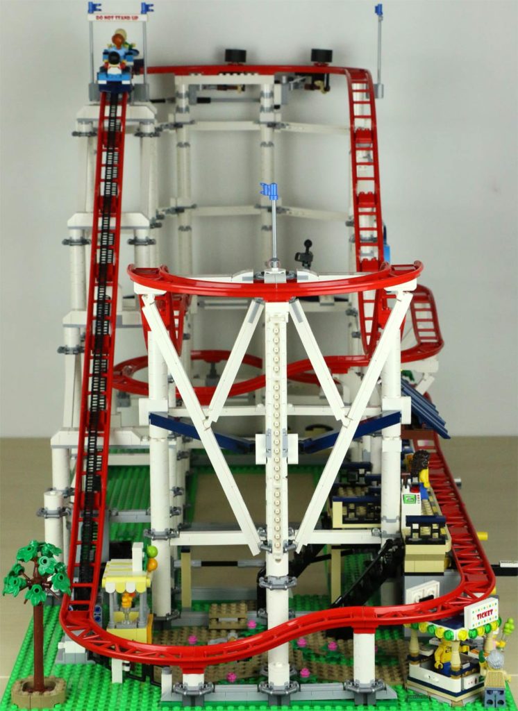 LEGO Creator Expert 10261 Achterbahn im Review | zusammengebaut