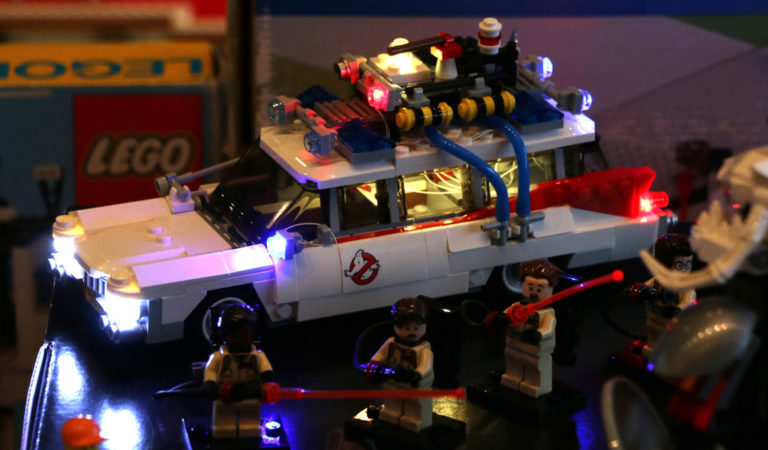 LEGO 10274 Ghostbusters ECTO-1: Bilder und alle Infos - zusammengebaut