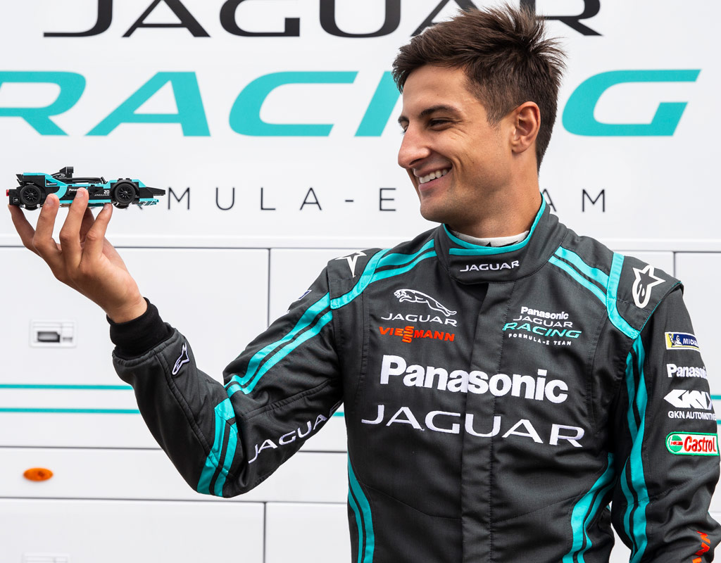 LEGO Speed Champions 76898 Formula E Panasonic Jaguar Set offiziell ...