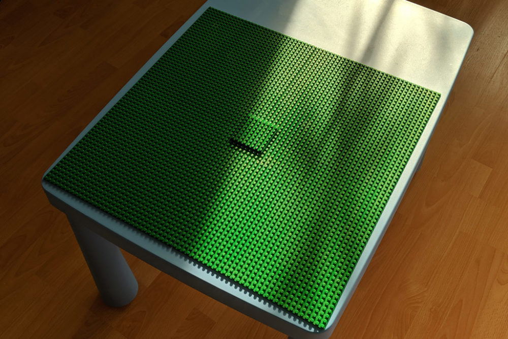 LEGO Ikea Tisch selbst gemacht: Jetzt wird gebaut! - zusammengebaut