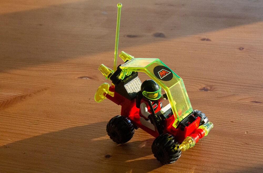 LEGO M-Tron 6811 Pulsar Charger, 6833 Beacon Tracer und 6877 Vector ...