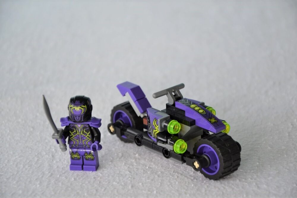 LEGO Monkie Kid 80018 Monkie Kid's Wolken-Bike im Review - zusammengebaut