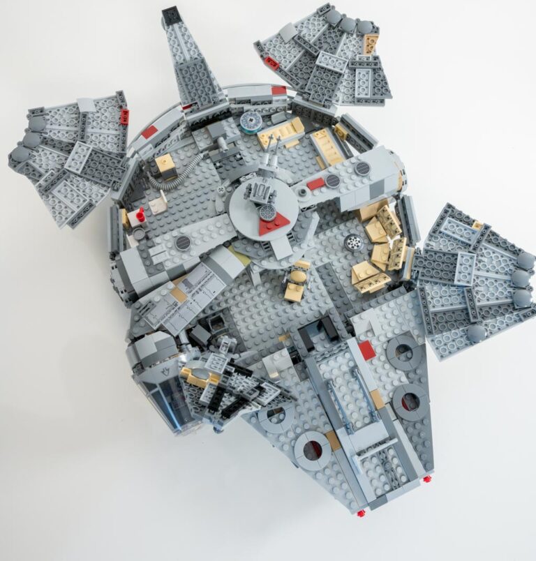 LEGO Star Wars 75257 Millennium Falcon im Review - zusammengebaut