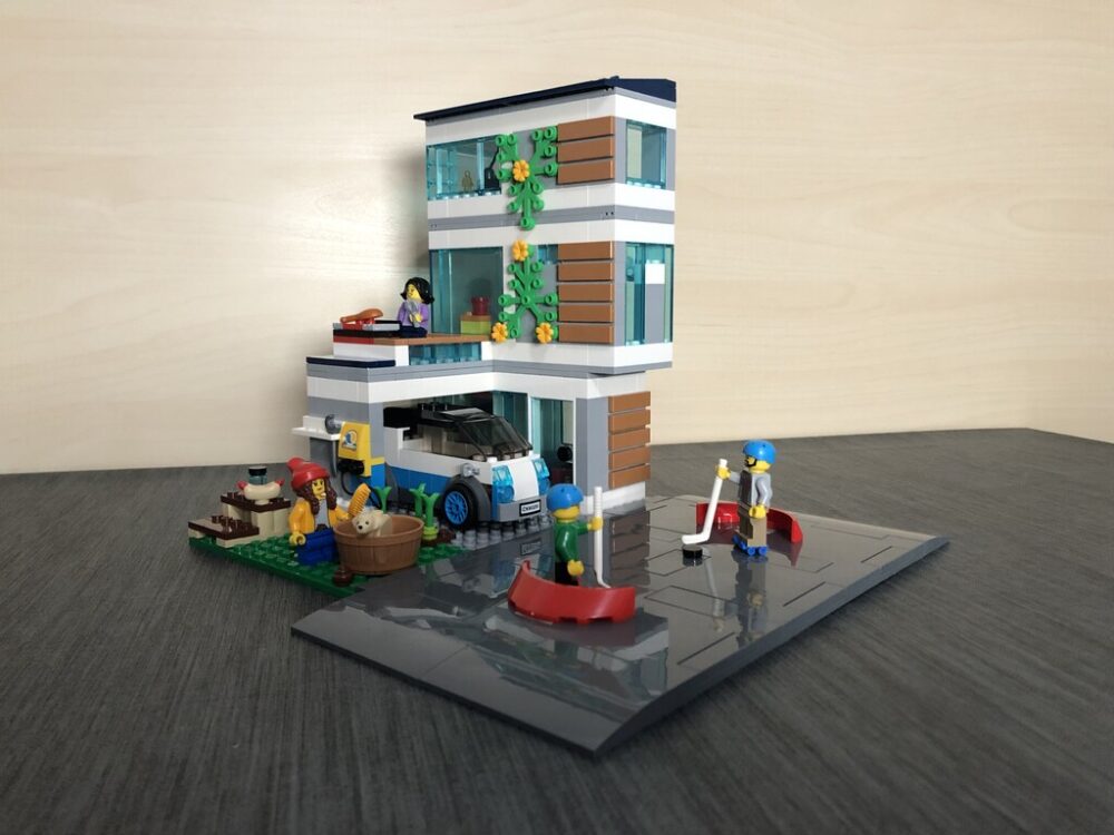 LEGO City 60291 Modernes Familienhaus und Straßenplatten im Review ...