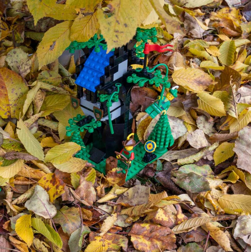 LEGO 6054 Forestmen's Hideout im Classic Review - zusammengebaut
