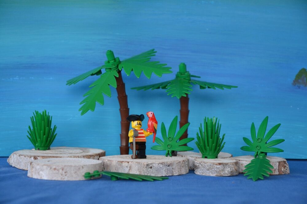 LEGO Pirates 6246 Crocodile Cage im Classic Review - zusammengebaut