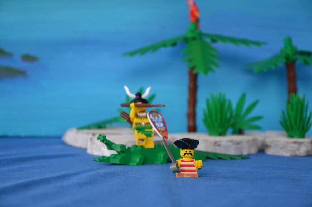 LEGO Pirates 6246 Crocodile Cage im Classic Review - zusammengebaut