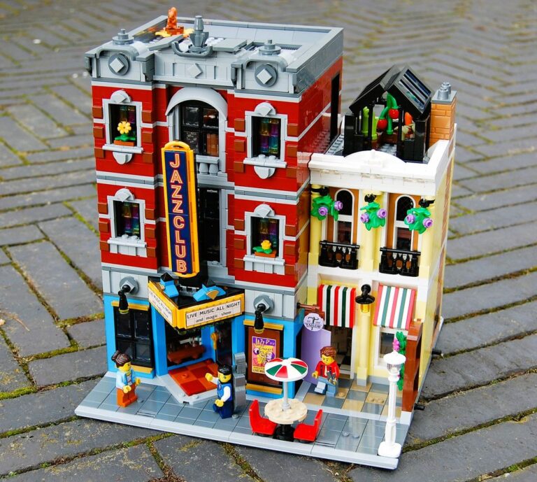 LEGO Icons 10312 Jazzclub im Review: Das Modular Building 2023 ...