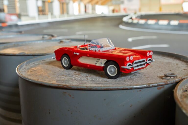LEGO Icons 10321 Chevrolet Corvette C1 offiziell vorgesellt ...