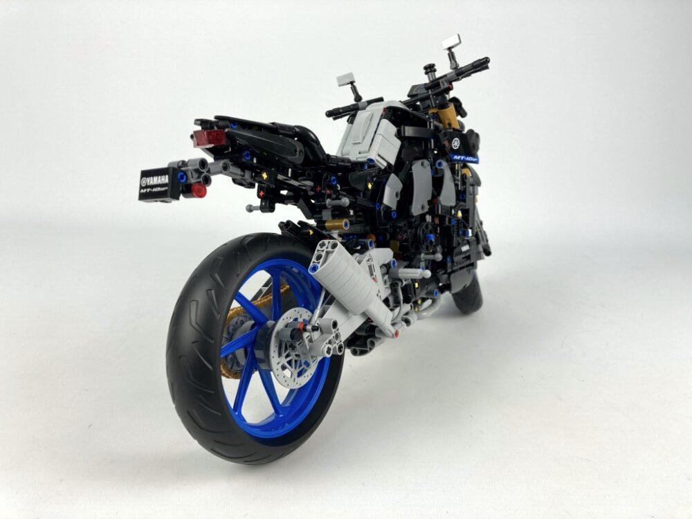 LEGO Technic 42159 Yamaha MT-10SP im Review - zusammengebaut