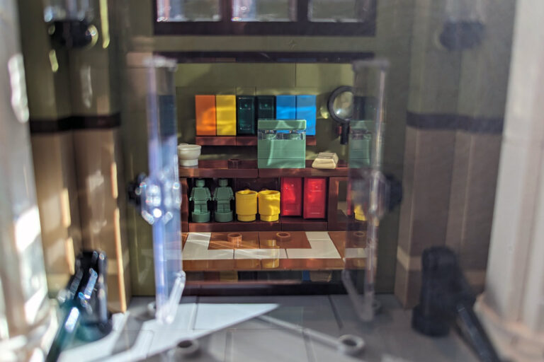 LEGO 10326 Museum im Review: Neues Modular Building 2024! - zusammengebaut