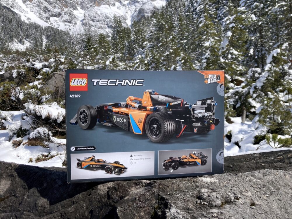 LEGO Technic 42169 NEOM McLaren Formula E Race Car im Review ...